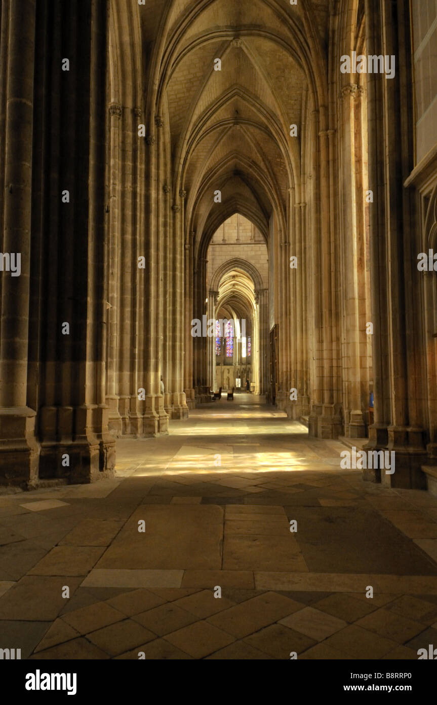 Side aisle hi-res stock photography and images - Alamy