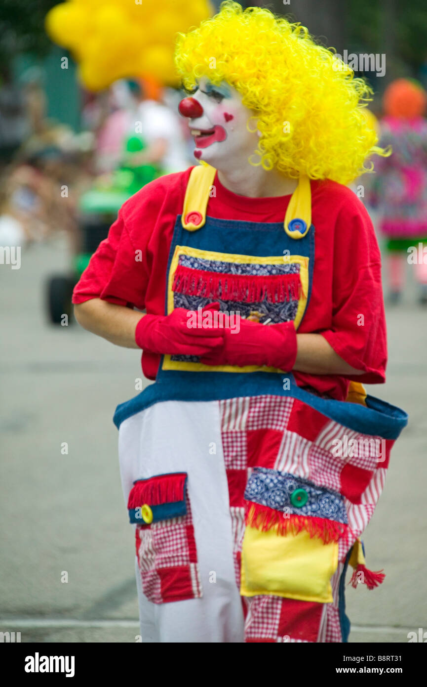 Circus parade hi-res stock photography and images - Alamy