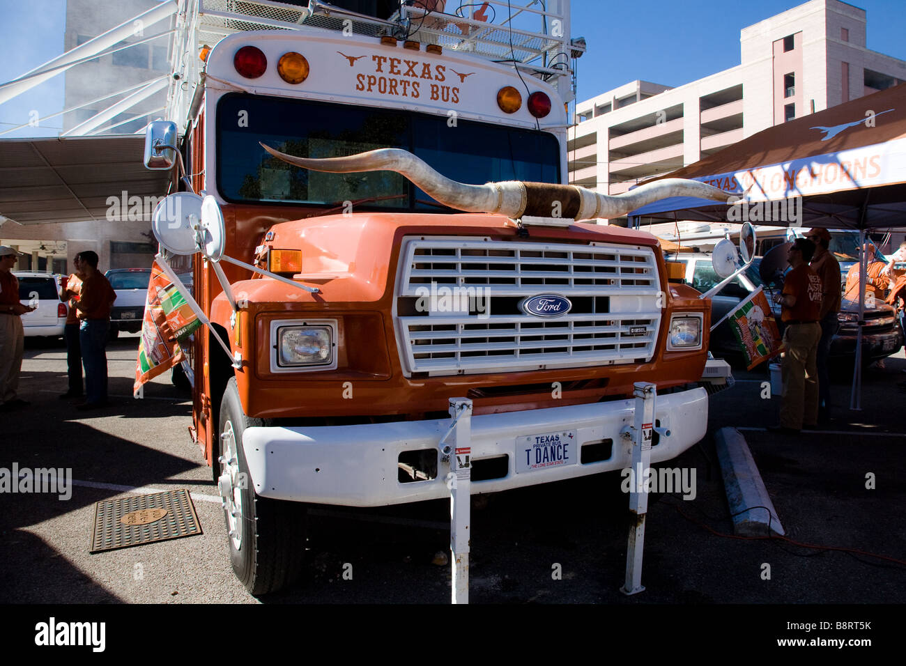 Tailgating football university hi-res stock photography and images - Alamy