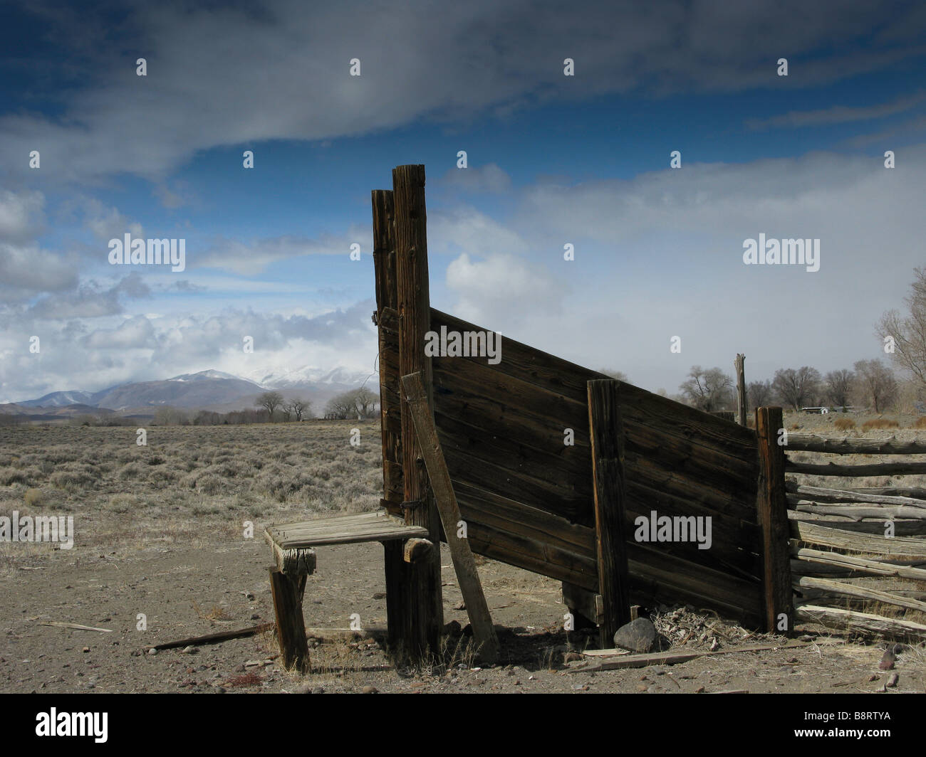 Tumbleweeds mountains hi-res stock photography and images - Alamy