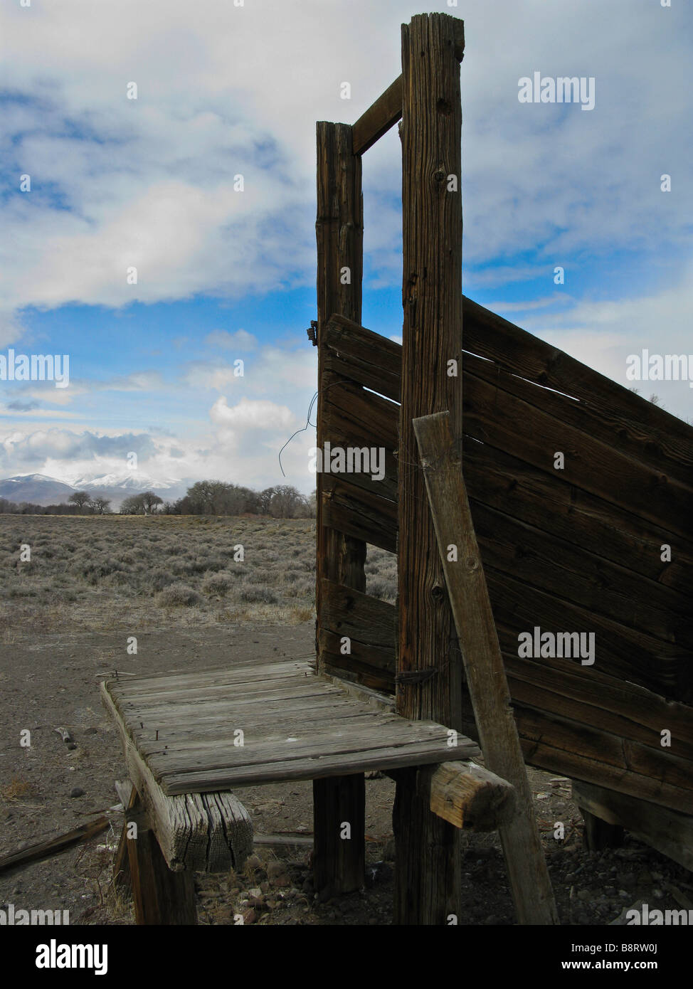 Tumbleweeds mountains hi-res stock photography and images - Alamy