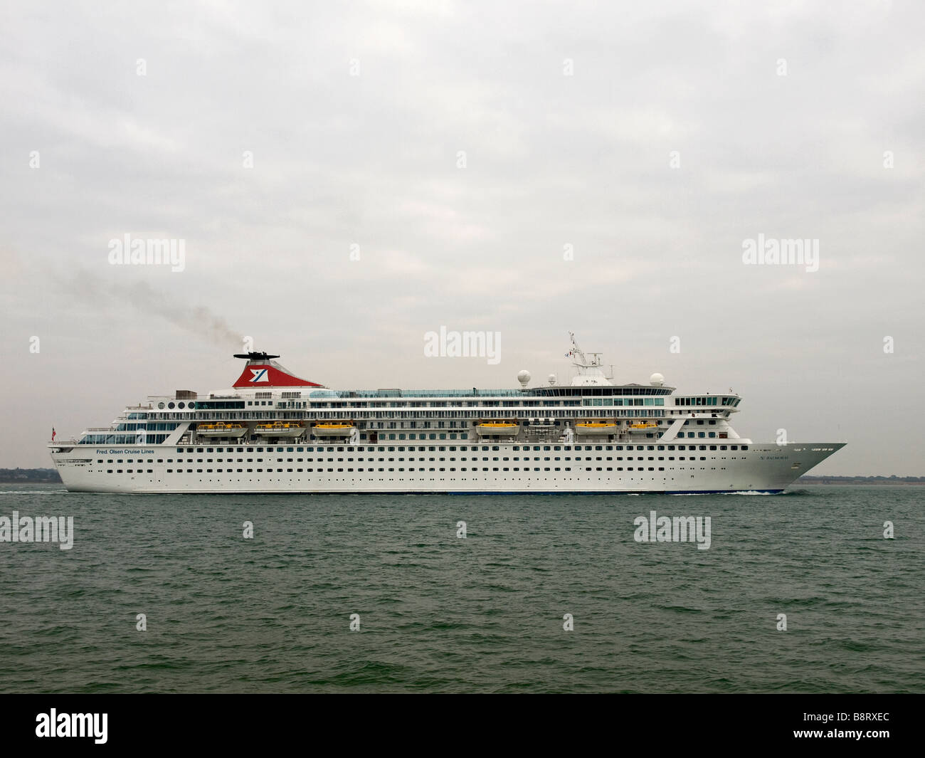Fred olsen cruise ship balmoral hi-res stock photography and images - Alamy