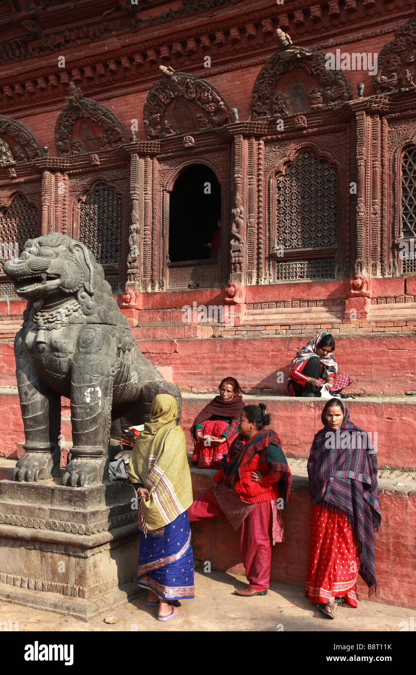 Parvati shiva hi-res stock photography and images - Alamy