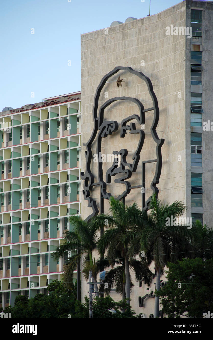Che Guevara sculpture on building on Revolution Square Havana Cuba ...