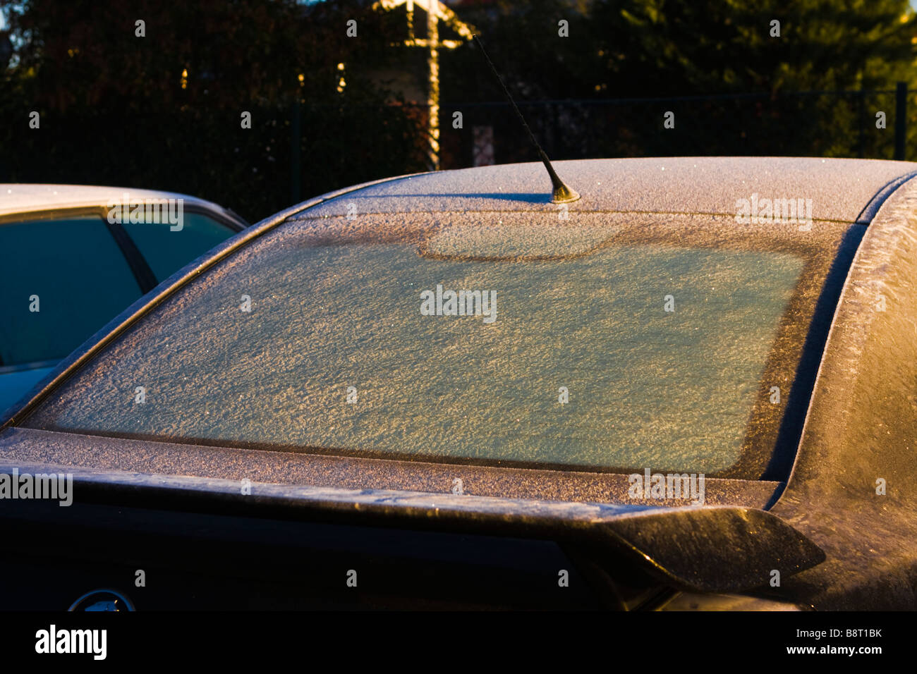 Early morning frost on car hi-res stock photography and images - Alamy