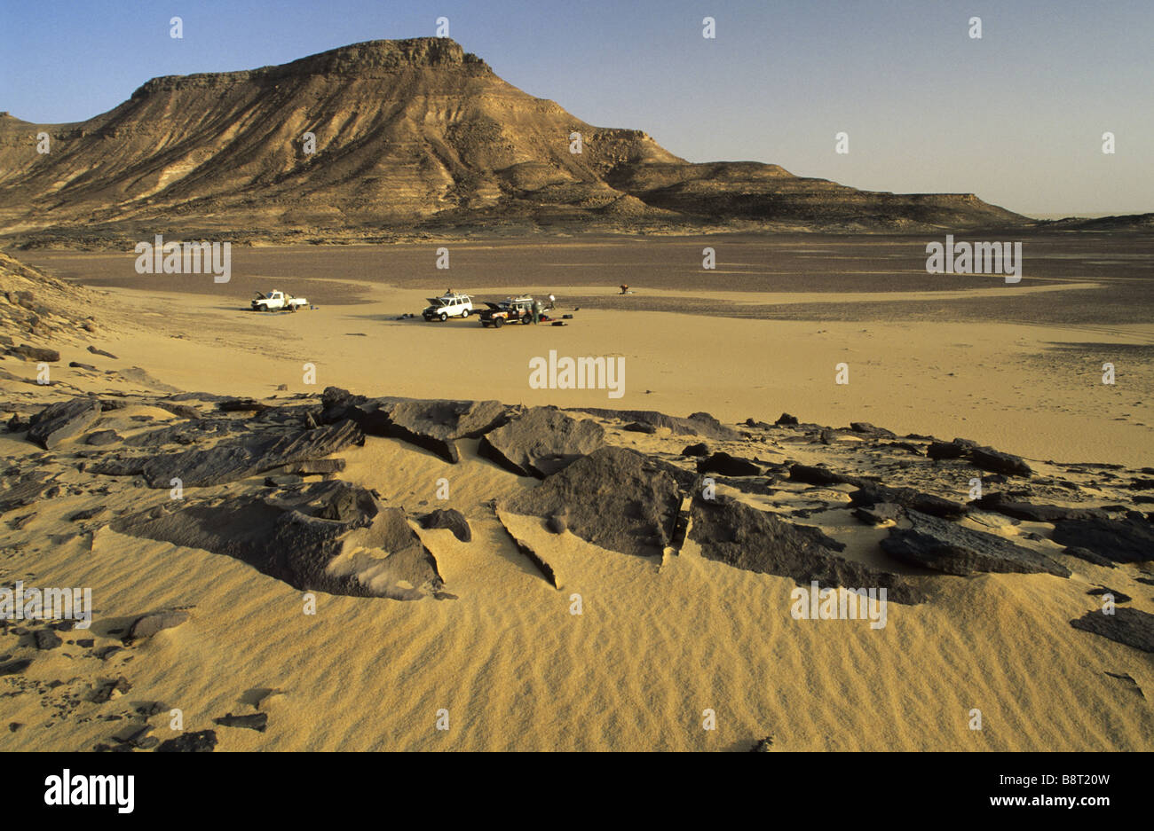 camp at the oasis of Bzemah, Libya, Bzimah Stock Photo - Alamy