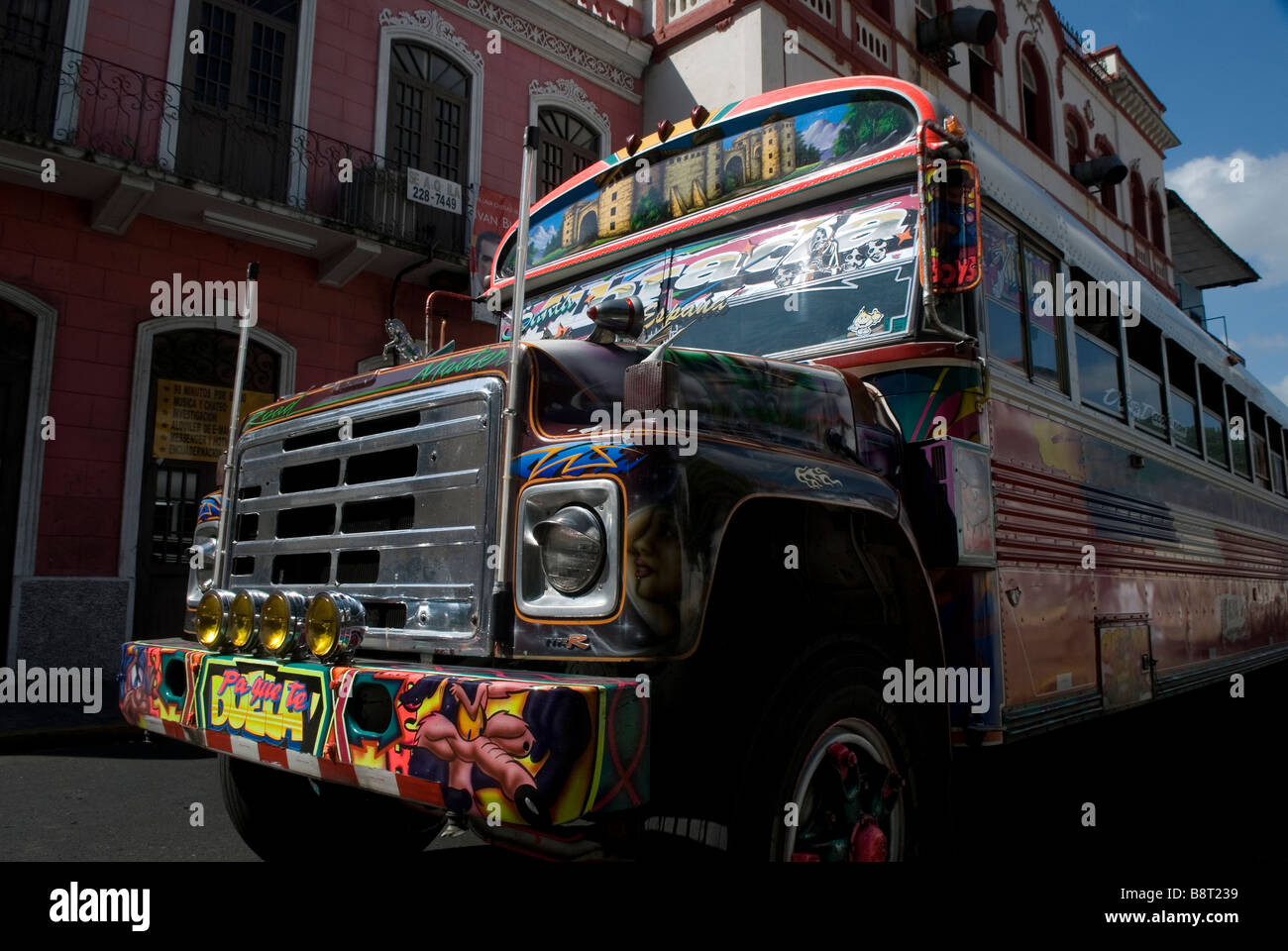 Stunning 'Diablo Rojo' bus in Panama City Stock Photo - Alamy