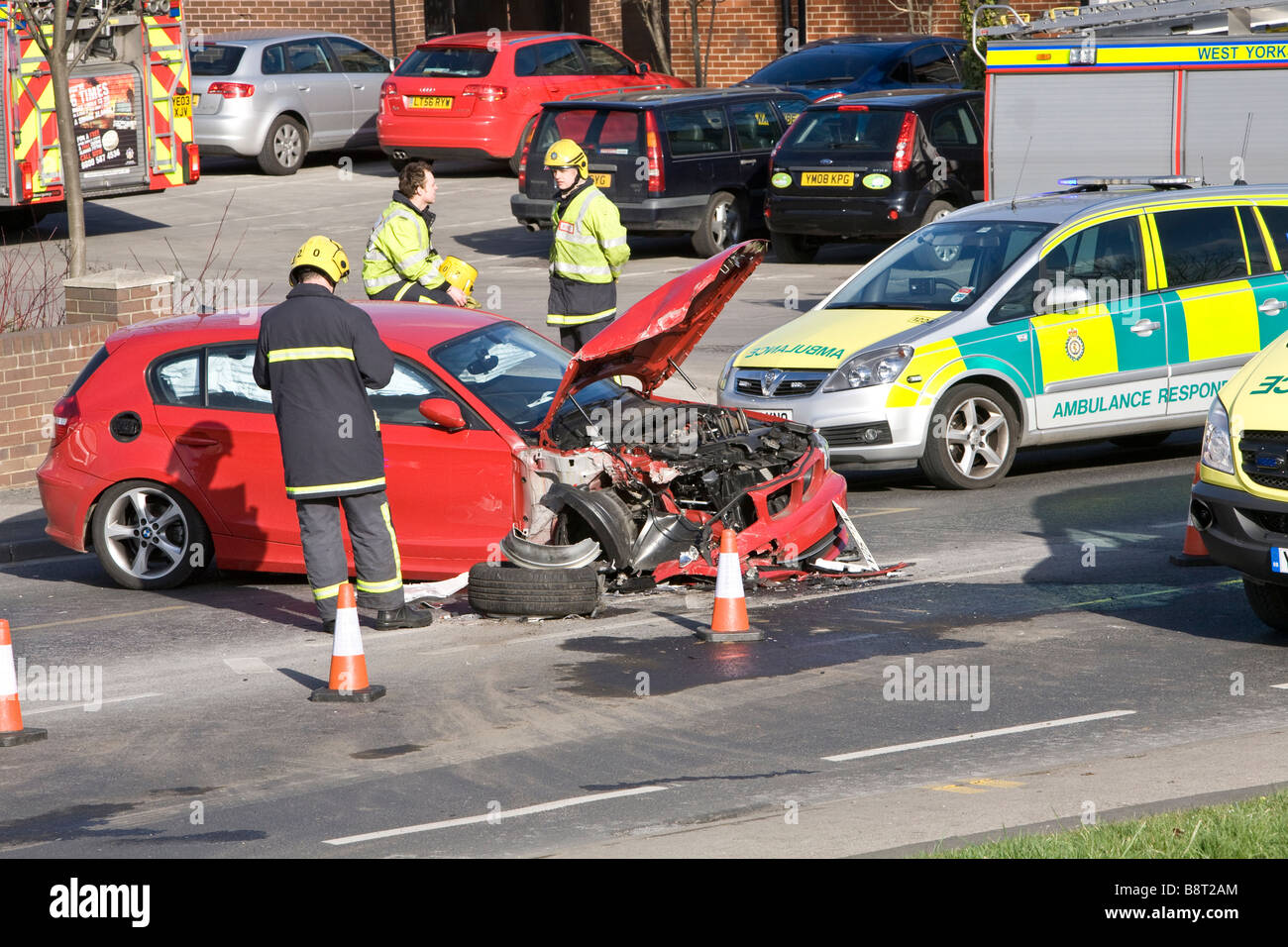 Road accident showing the Emergency Services Stock Photo - Alamy Road accident showing the Emergency Services Stock Photo - Alamy