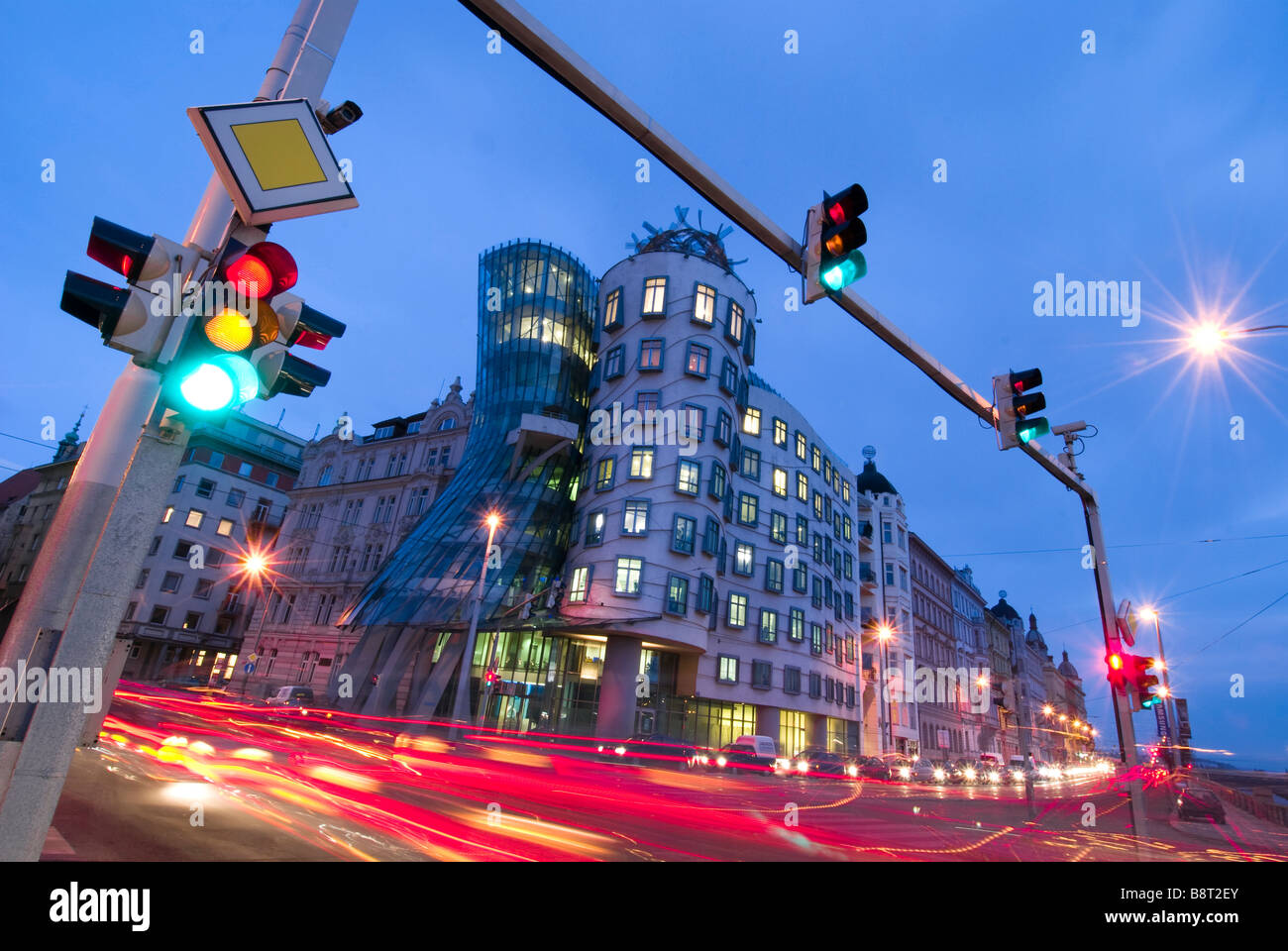 modern architecture, Dancing house, New Town, Prague, Czech Republic ...