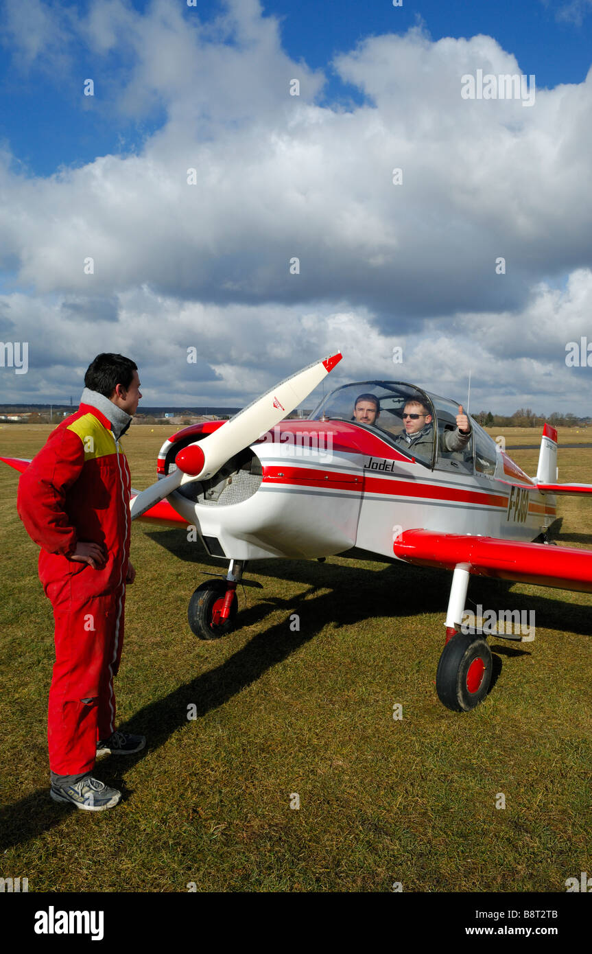 Pilot pilots hi-res stock photography and images - Alamy