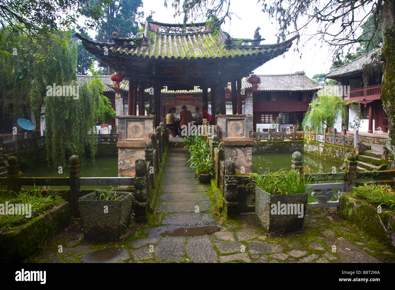 Pavillon on a pond in a taoist monastery, Weibaoshan holy mountain ...