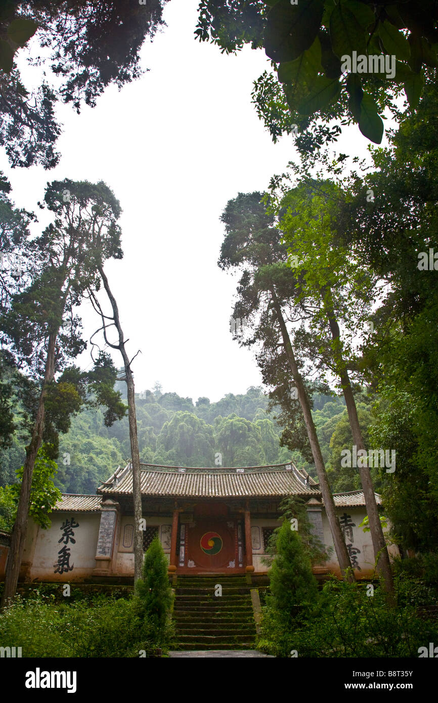 Taoist monastery hi-res stock photography and images - Alamy
