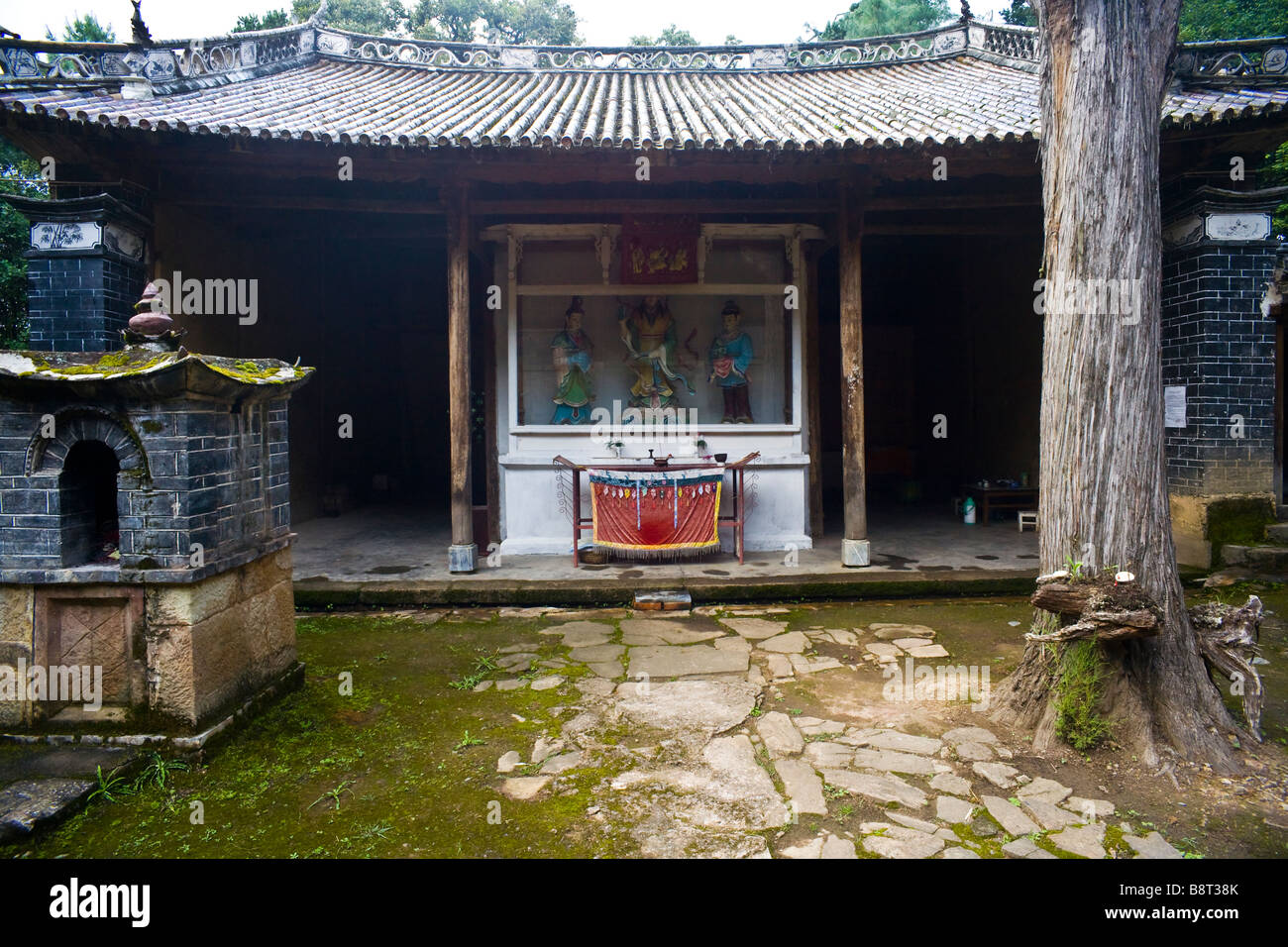 A taoist monastery on Weibaoshan holy mountain, Yunnan Province, China ...