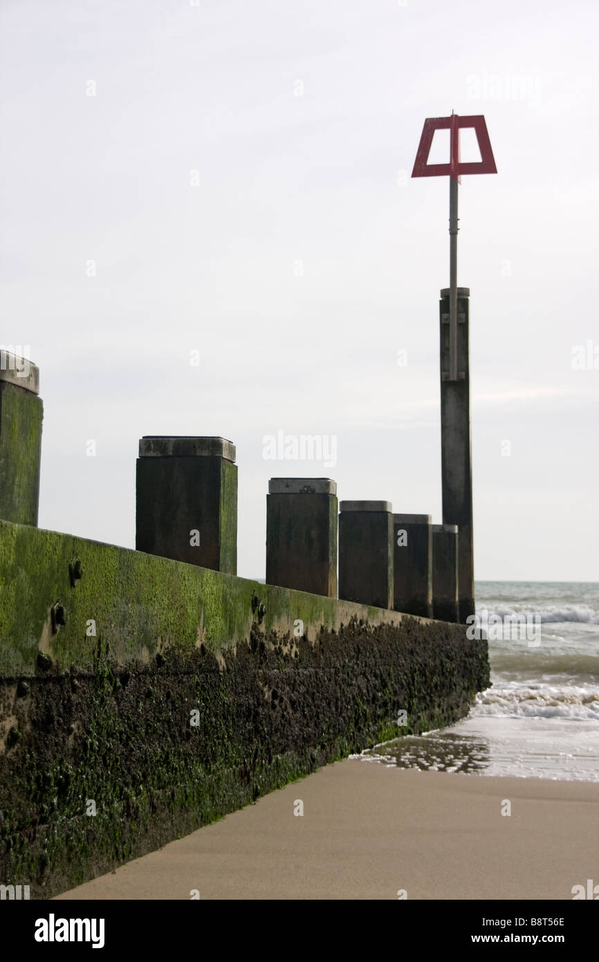Groyne sea defense hi-res stock photography and images - Alamy