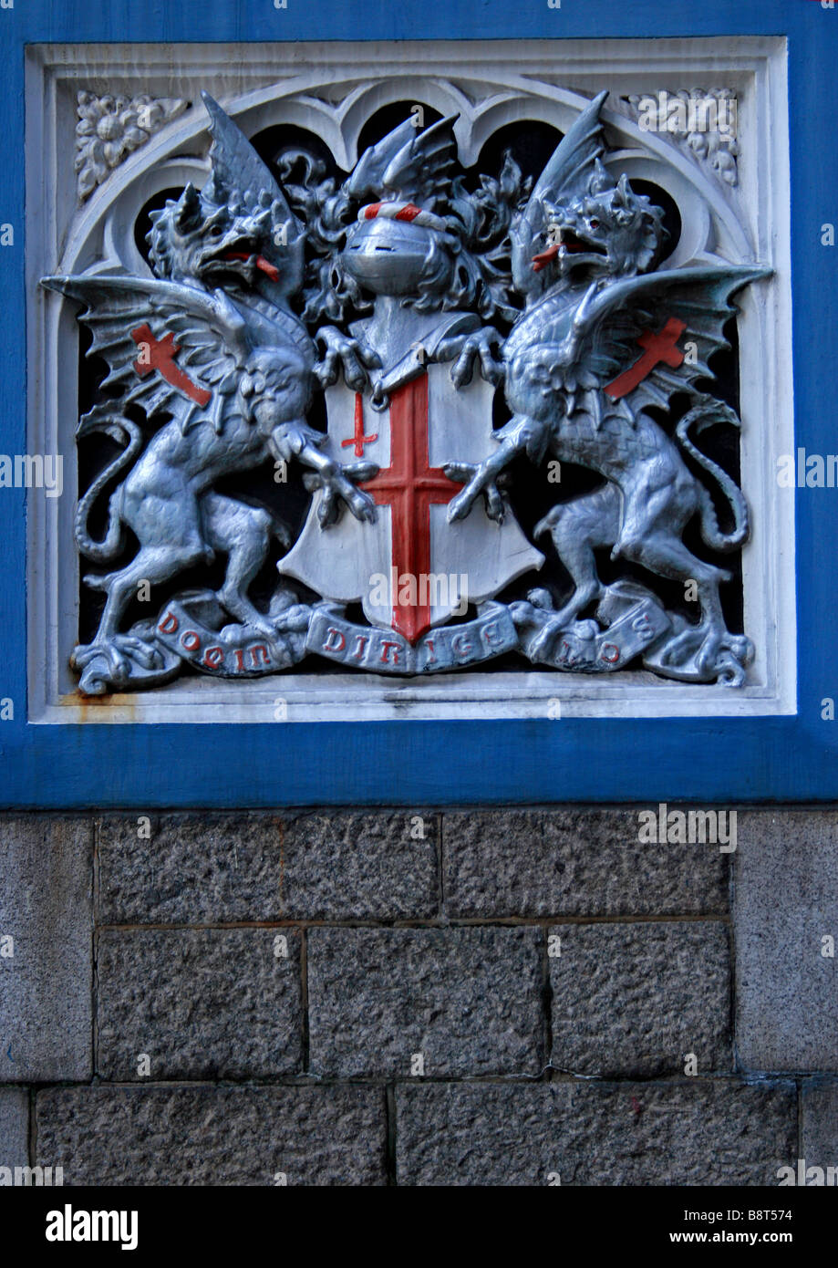 City of london crest hi-res stock photography and images - Alamy