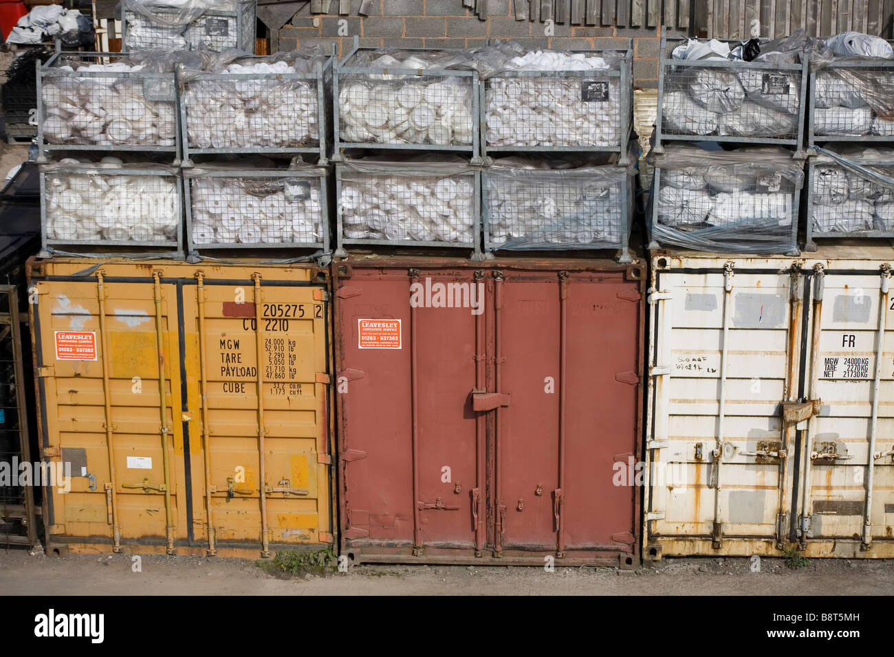 Sea containers hi-res stock photography and images - Alamy