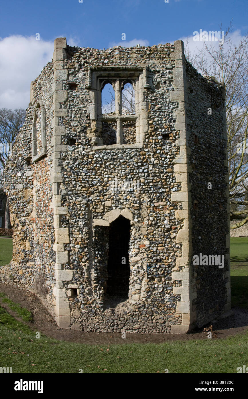 bury st edmunds abbey ruins suffolk town england uk gb Stock Photo - Alamy