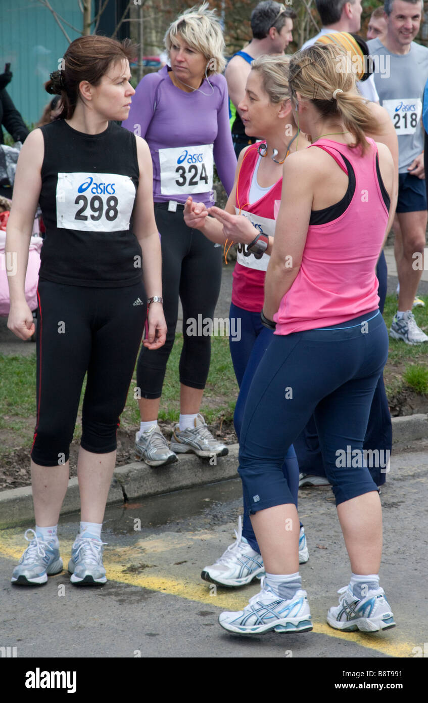 Amateur female running hi-res stock photography and images - Alamy
