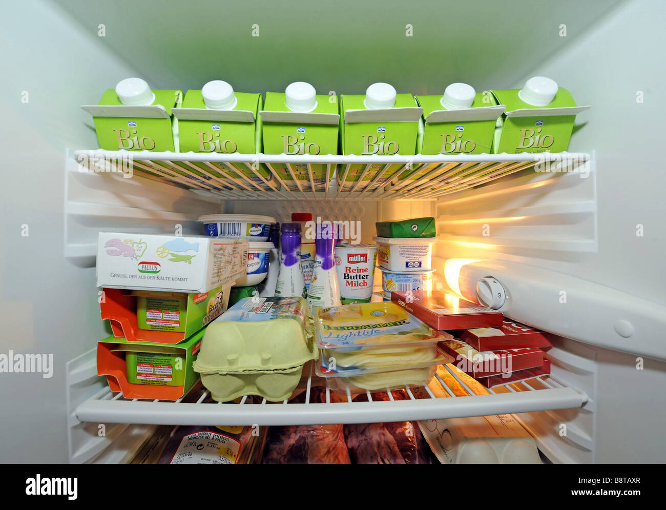 Ice box refrigerators hi-res stock photography and images - Alamy