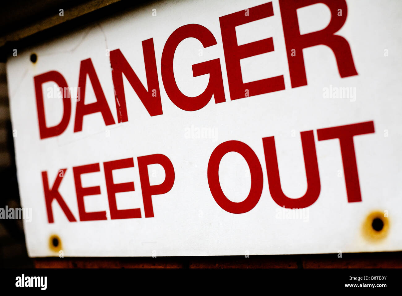 Warning sign danger keep hi-res stock photography and images - Alamy
