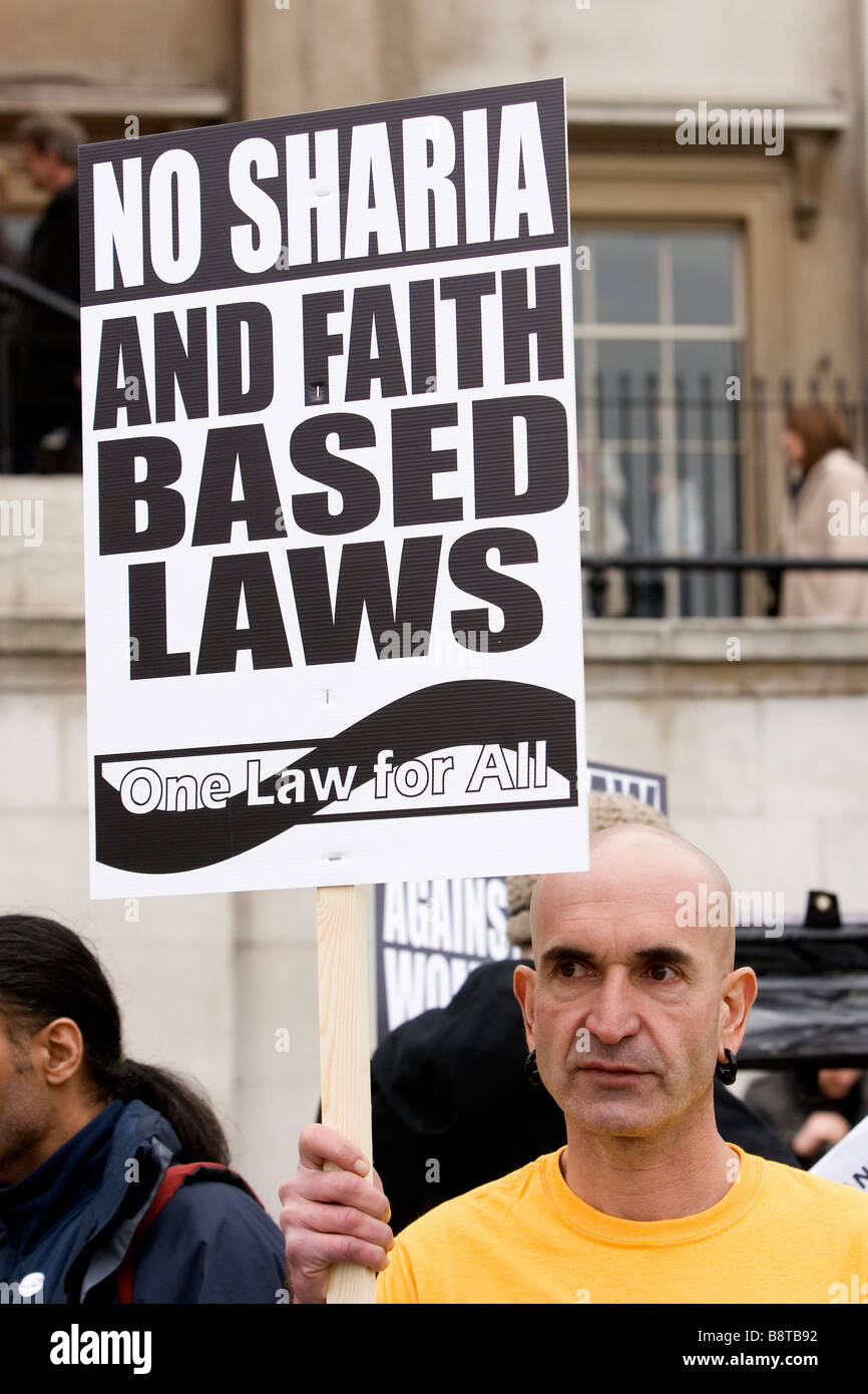 Sharia law hi-res stock photography and images - Alamy