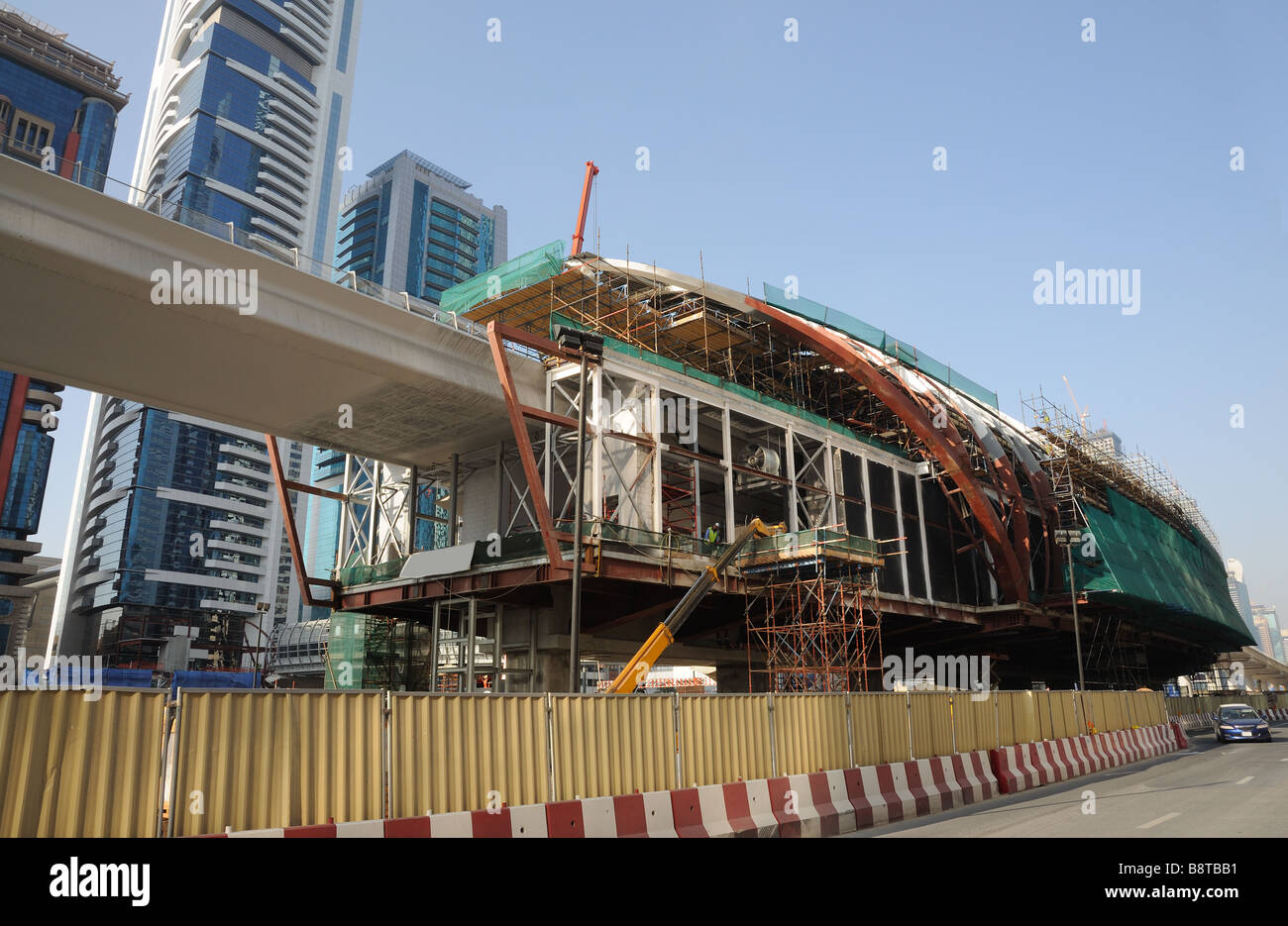 Dubai metro construction hi-res stock photography and images - Alamy