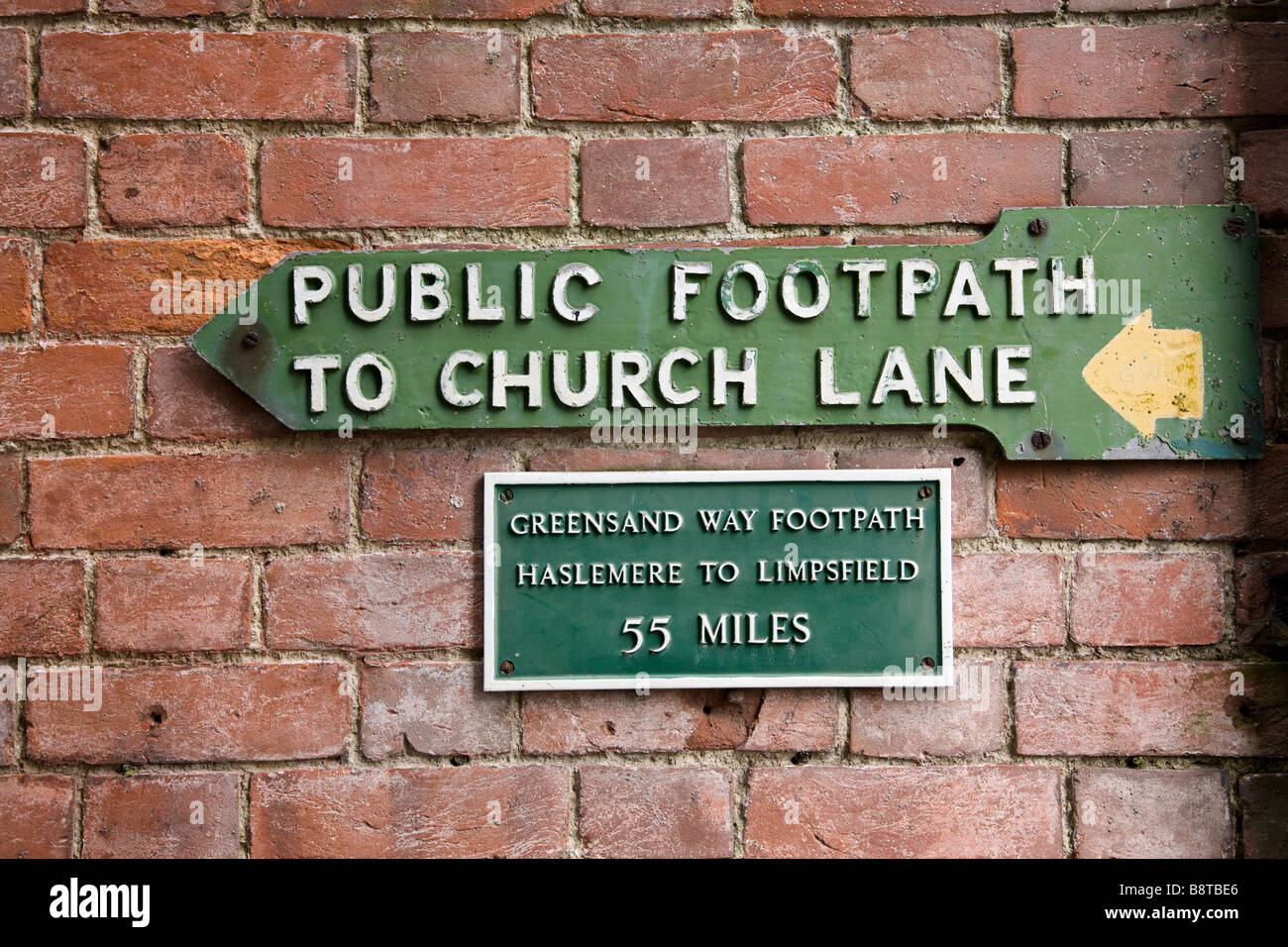 This way signage hi-res stock photography and images - Alamy