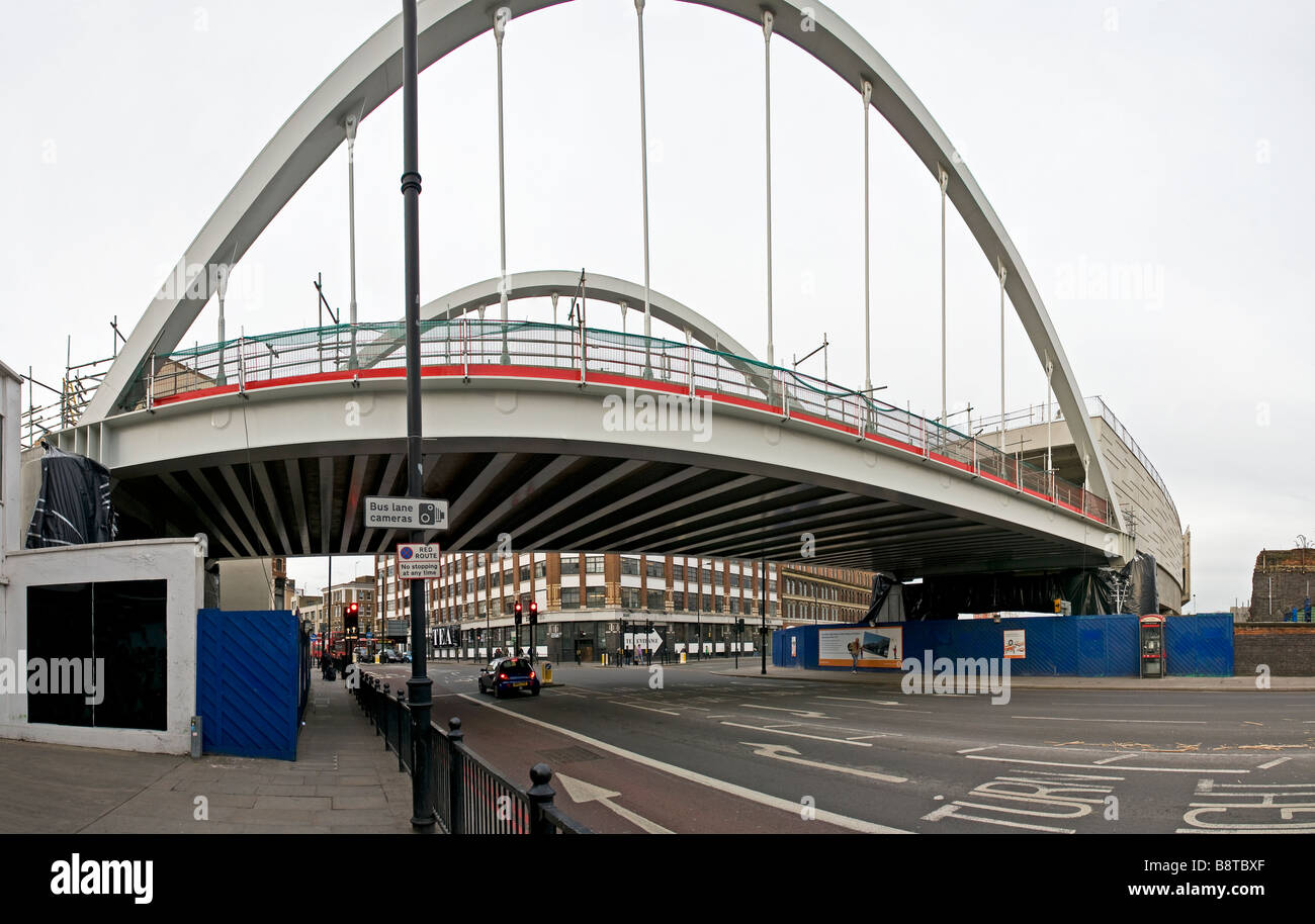 The new East London Line bridge across Shoreditch High Street, London ...