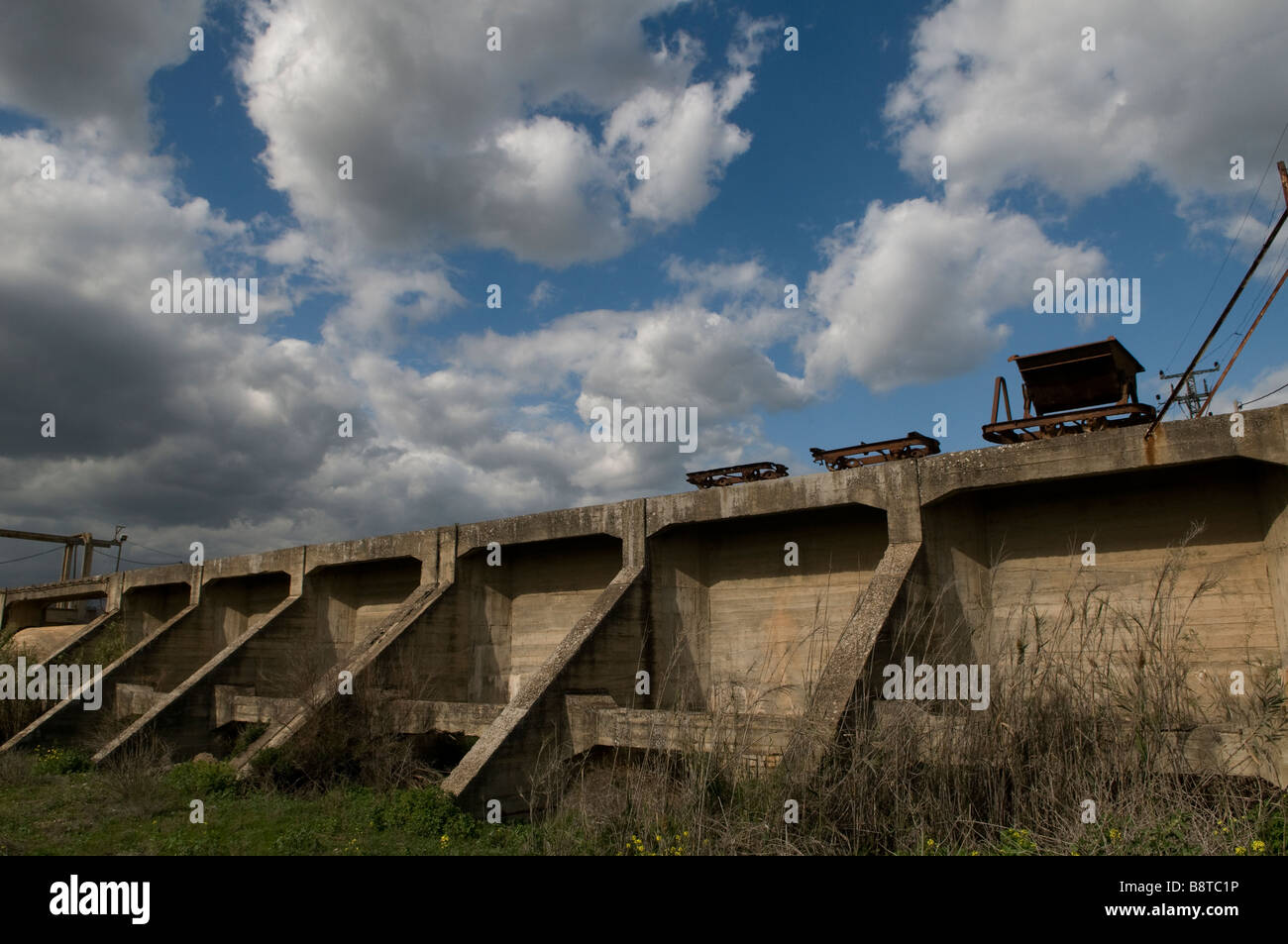 Dam of Rutenberg hydroelectric power-plant dating to 1932 at Naharayim ...