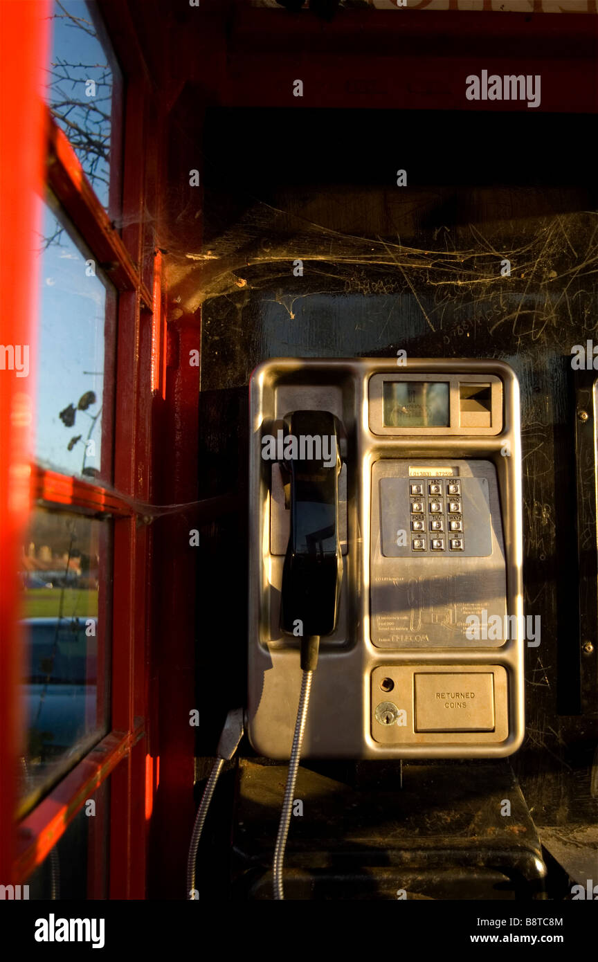 Red phone box interior hi-res stock photography and images - Alamy