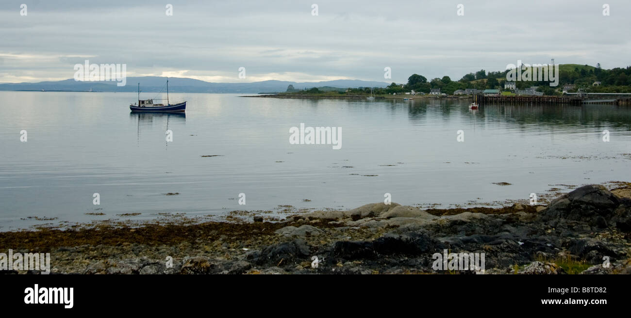 Craignure bay hi-res stock photography and images - Alamy