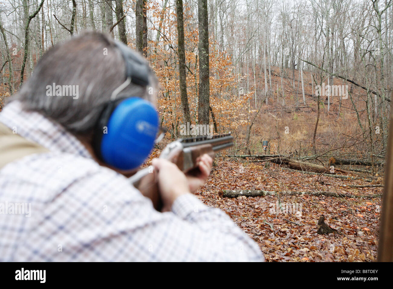 Clay shooting competition skeet hi-res stock photography and images - Alamy