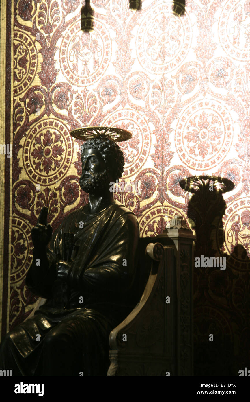bronze saint peter sculpture statue inside st peter's basilica, rome ...