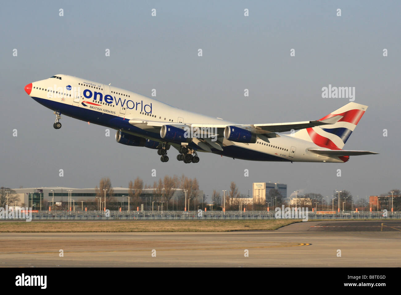 Oneworld hi-res stock photography and images - Alamy