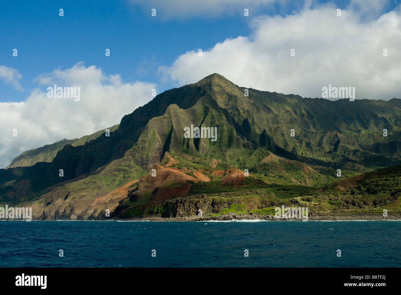Hawaii ocean cliffs hi-res stock photography and images - Alamy