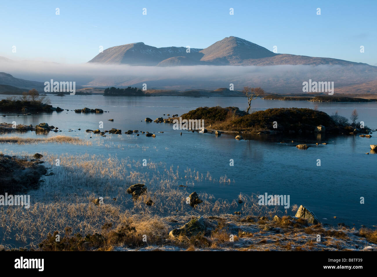 Blackmount mountain range hi-res stock photography and images - Alamy