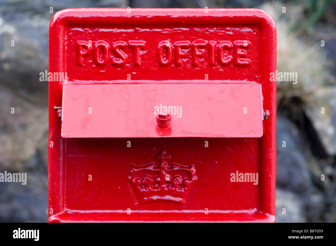 Letter box on british countryside hi-res stock photography and images ...