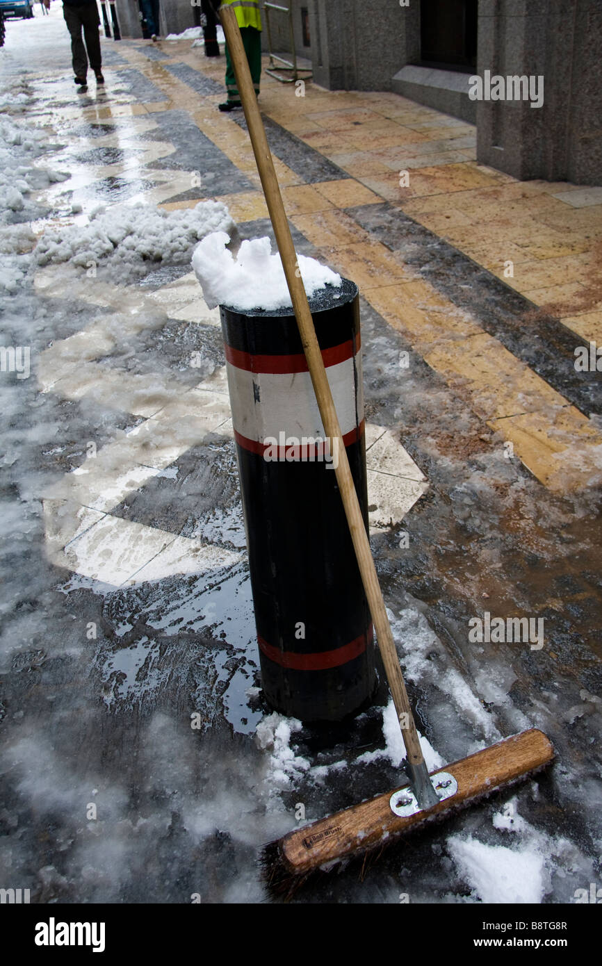 Broom for snow sweeping hi-res stock photography and images - Alamy
