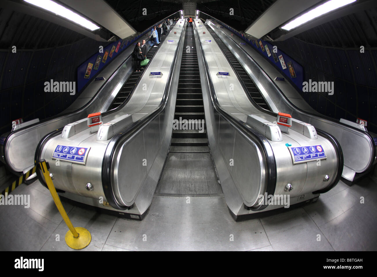 Steep escalators hi-res stock photography and images - Alamy