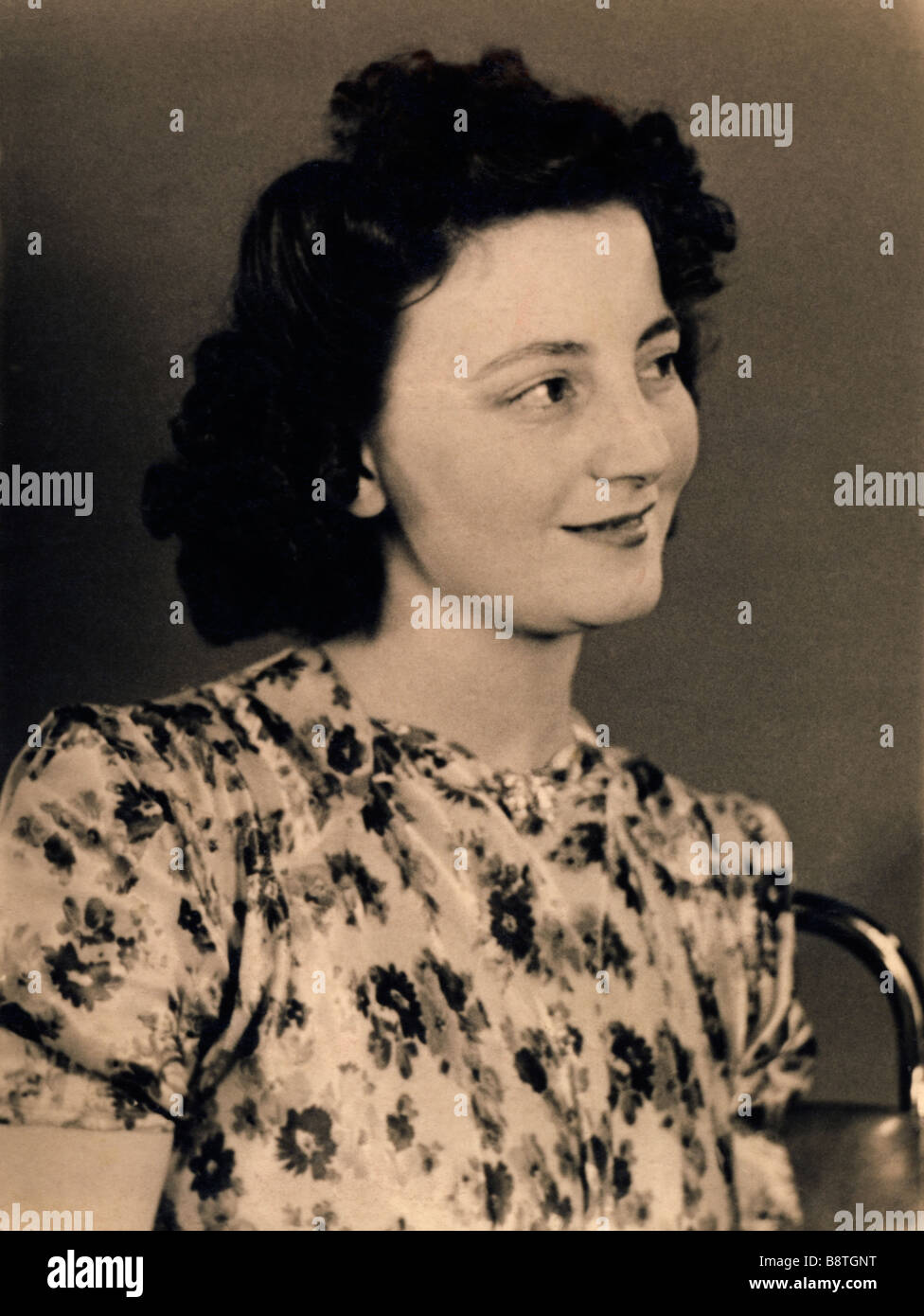 Photograph of class of 1934 hi-res stock photography and images - Alamy