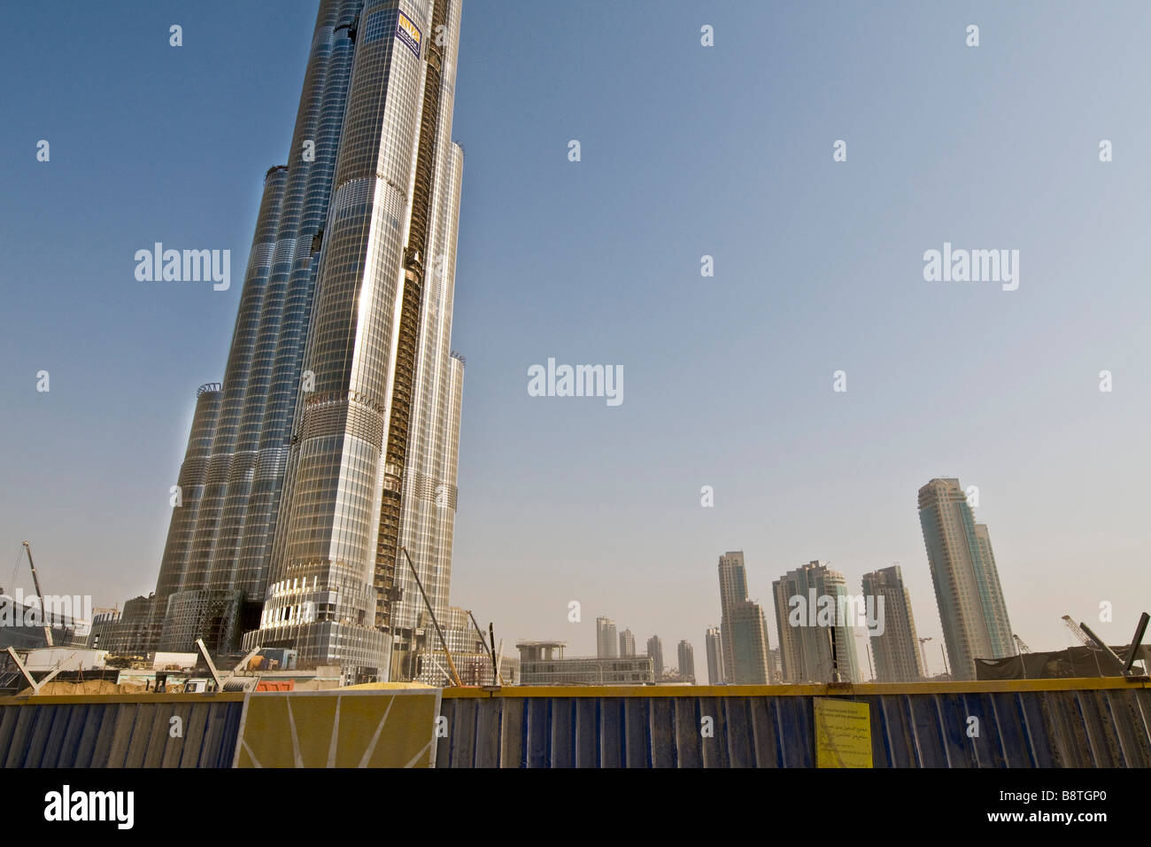 shipyards for the construction of the new tower in Dubai dubai media ...