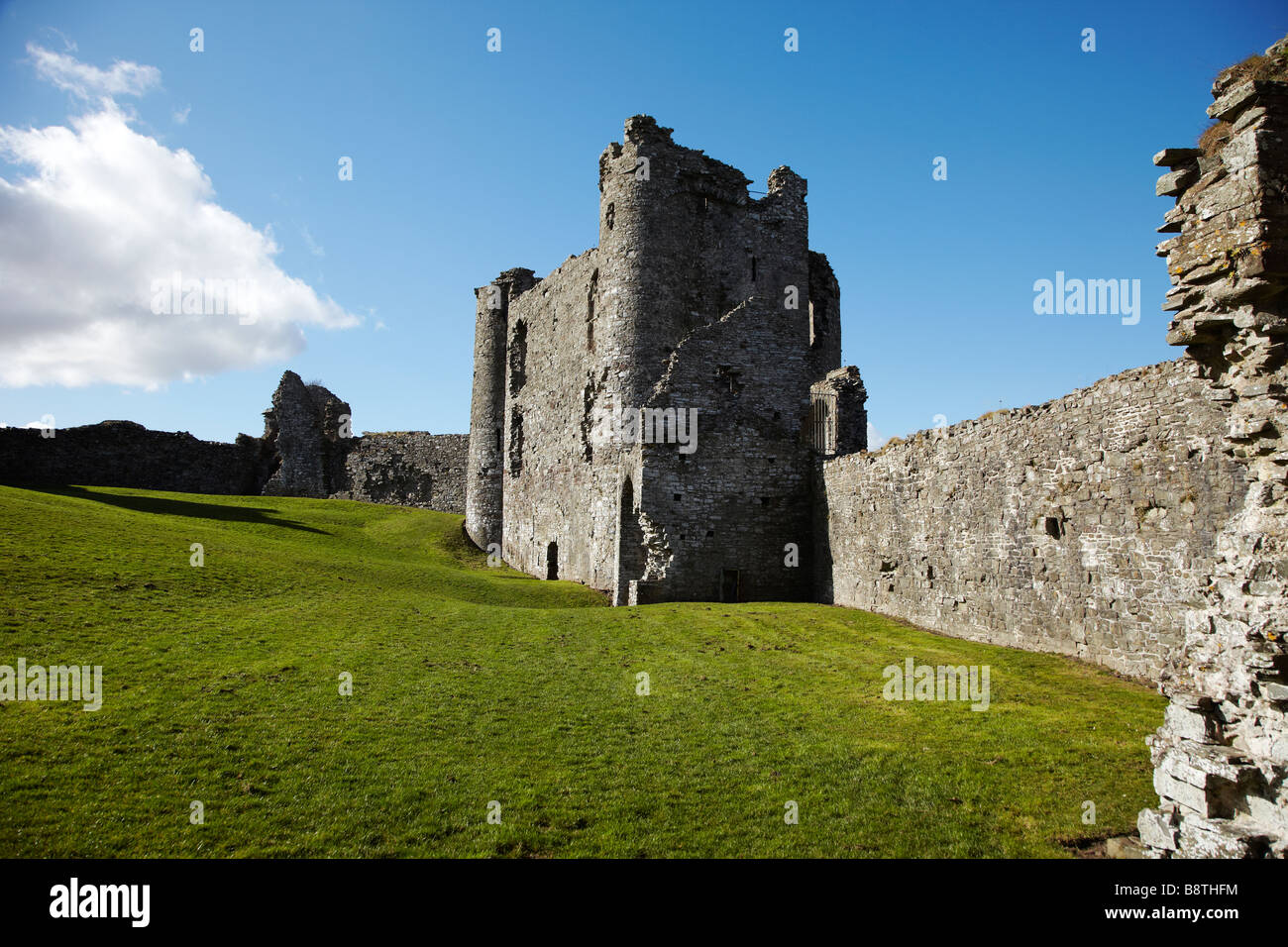 Llansteffan Castle Llansteffan Wales UK Stock Photo - Alamy