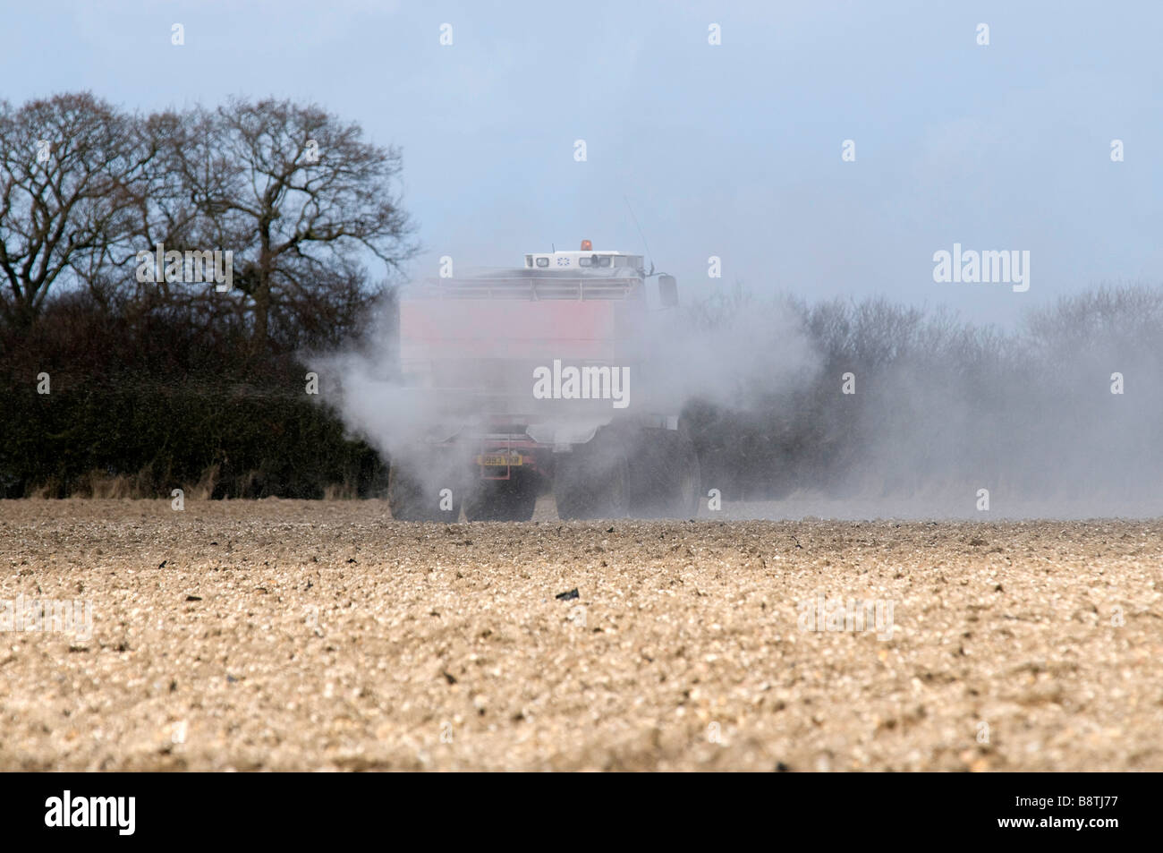 Liming field with tractor hi-res stock photography and images - Alamy
