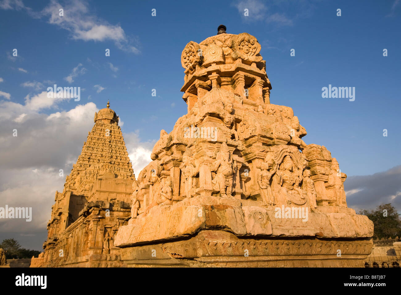 Thanjavur big temple hi-res stock photography and images - Alamy