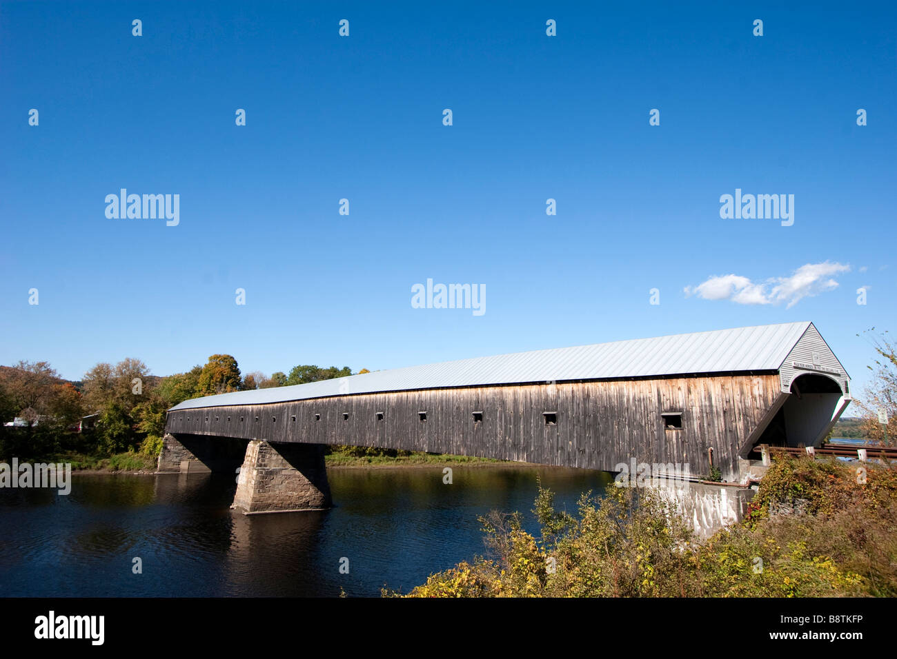 The Cornish Windsor Bridge is the longest wooden covered bridge in the ...