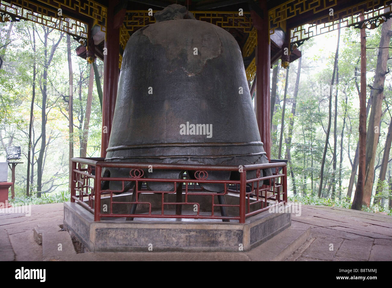 China Sichuan Province Mt Emei Shengji temple Bronze bell Stock Photo ... China Sichuan Province Mt Emei Shengji temple Bronze bell Stock Photo ...