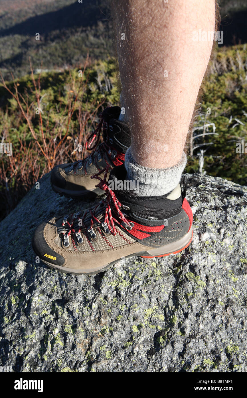 Best Shoes To Walk On Rocks at Dora Hubbard blog