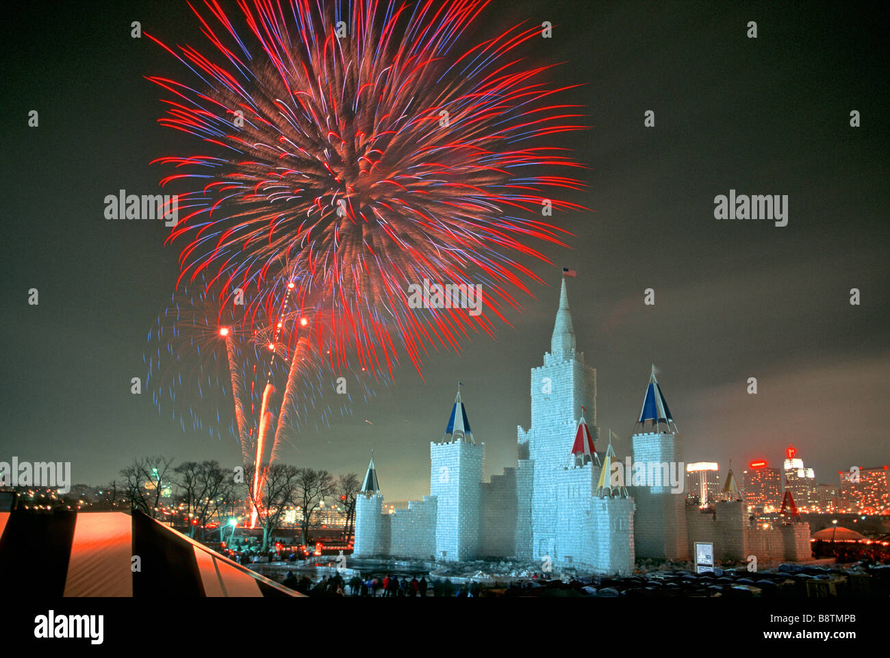 Ice carnivals ice buildings hi-res stock photography and images - Alamy