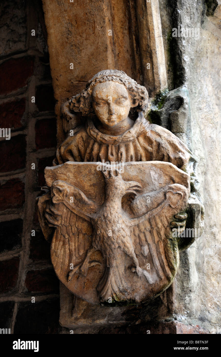 Stone scultpure hi-res stock photography and images - Alamy