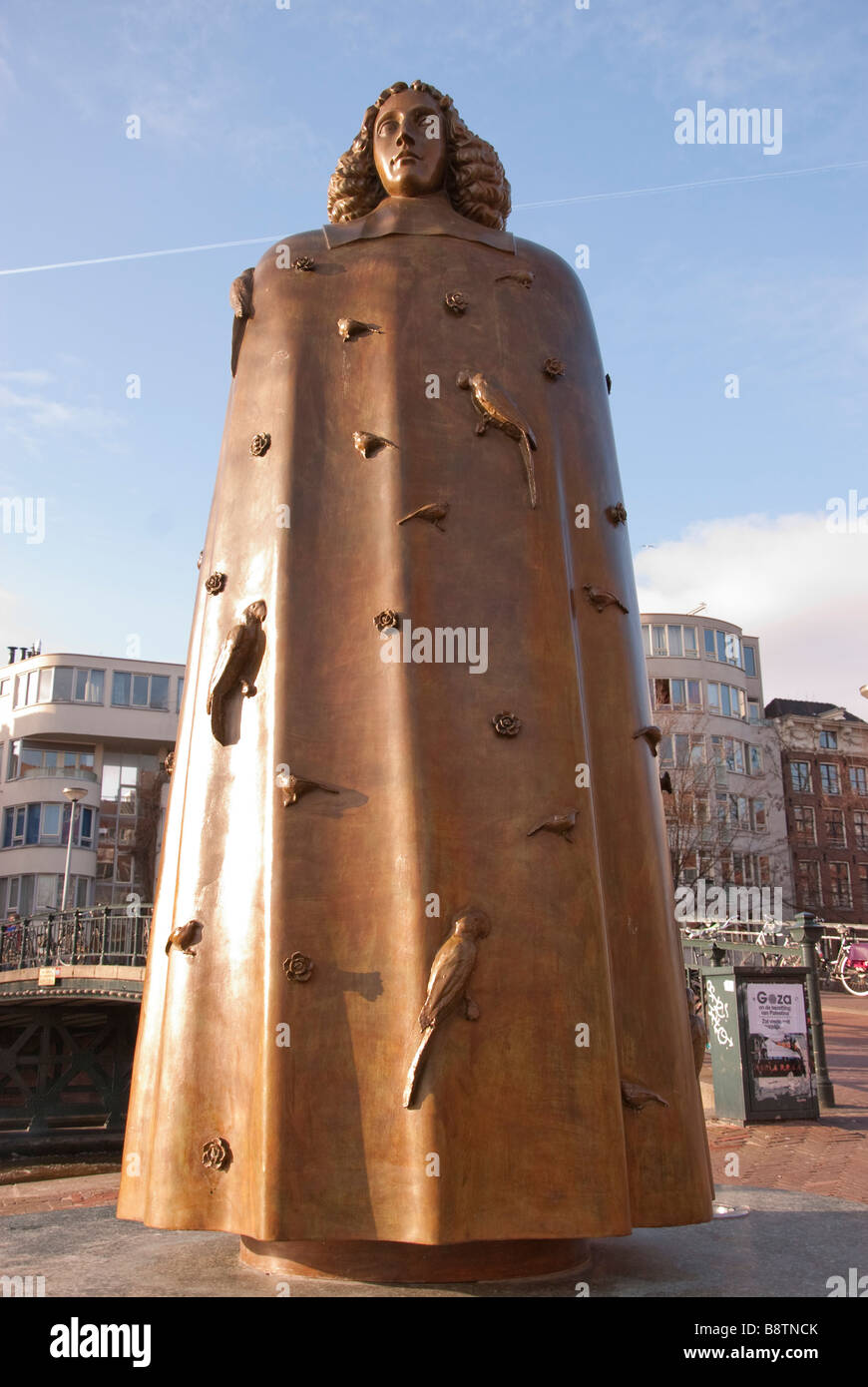 Statue of spinoza hi-res stock photography and images - Alamy